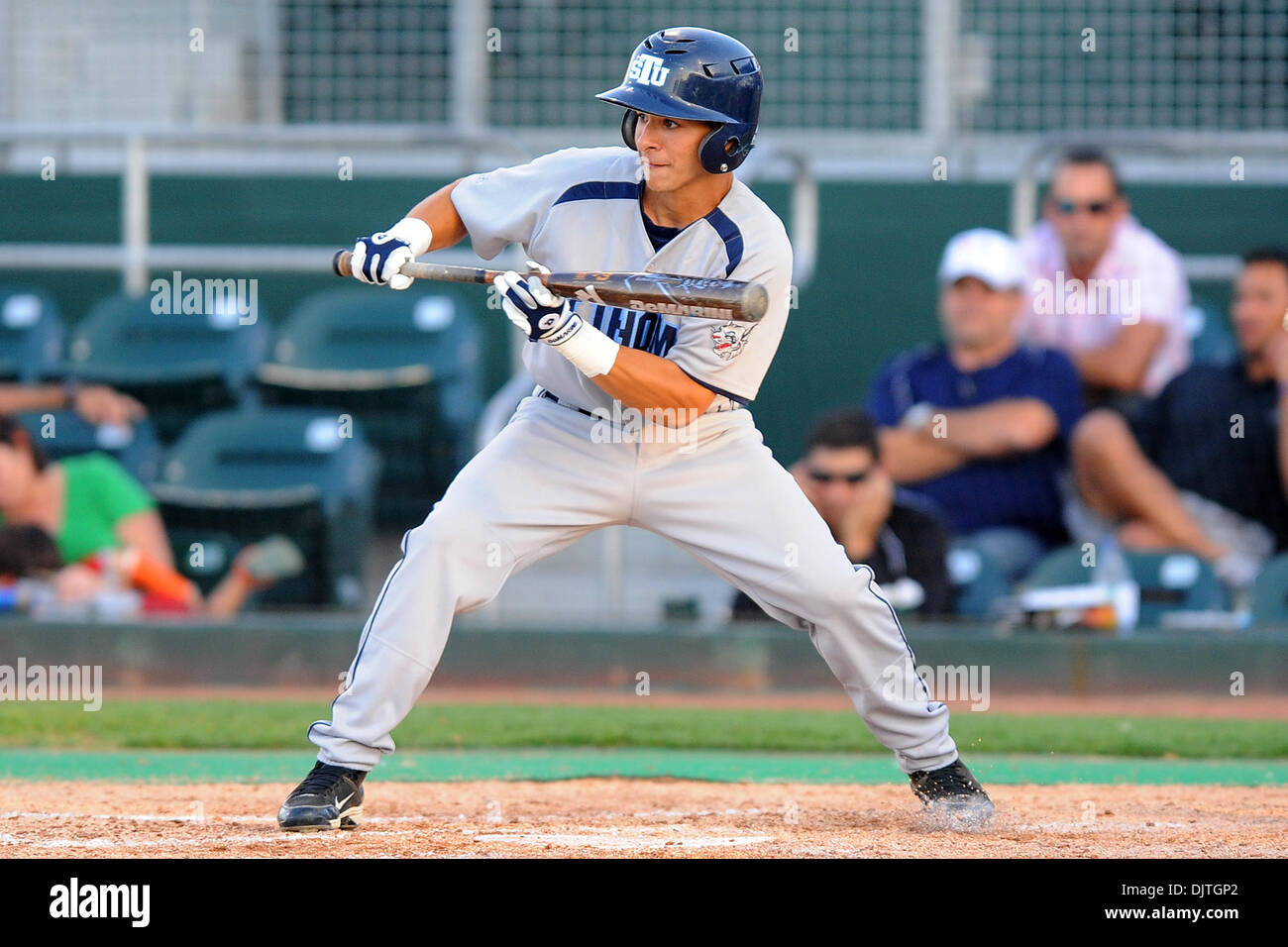 St. Thomas University Bobcats OF Andrew Rodriguez (1) prepares to bunt ...