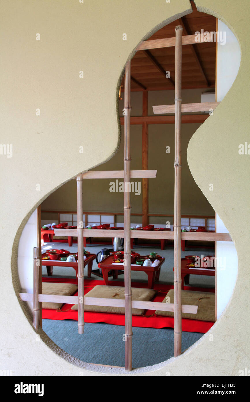 Japan, Kyoto, Taizo-in Zen Buddhist Temple, window Stock Photo - Alamy