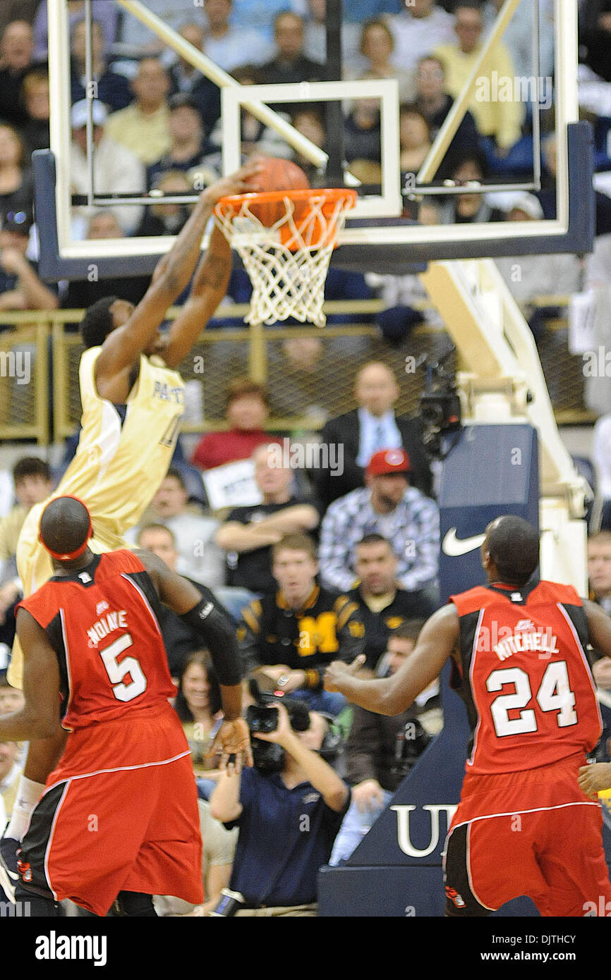 Pitts #11Dante Taylor dunks over Rutgers #5 Hamady Ndiaye & #24 ...