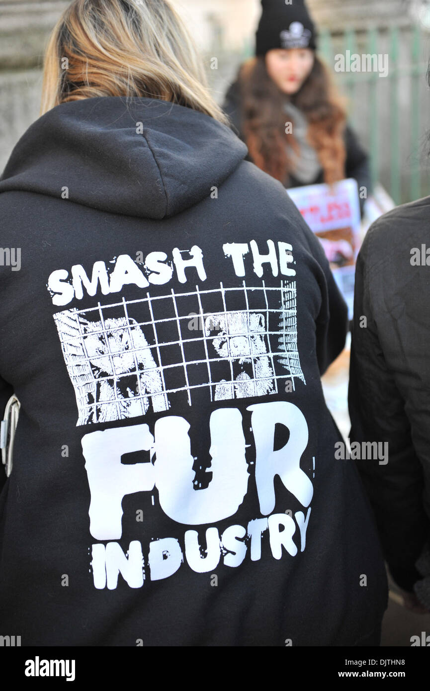 Anti fur campaign hi-res stock photography and images - Alamy