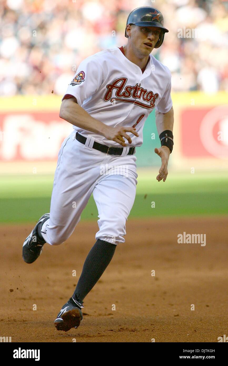 Houston Astros Outfielder Hunter Pence (9) rounding third base on his ...