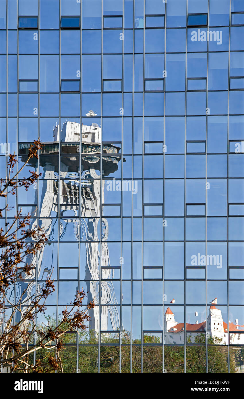 The Bratislava Most SNP bridge and castle Stock Photo - Alamy