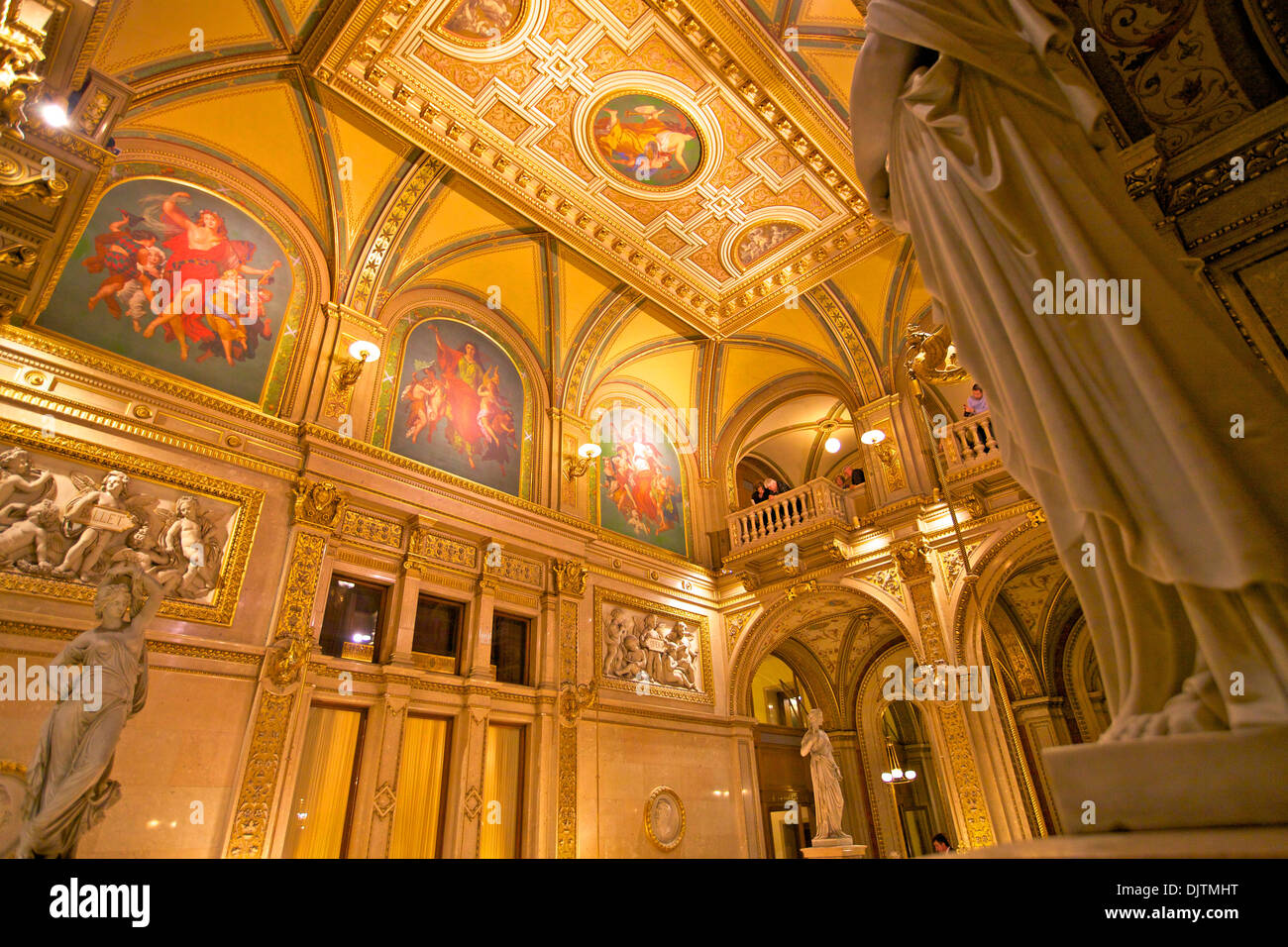 Vienna opera house interior hi-res stock photography and images - Alamy