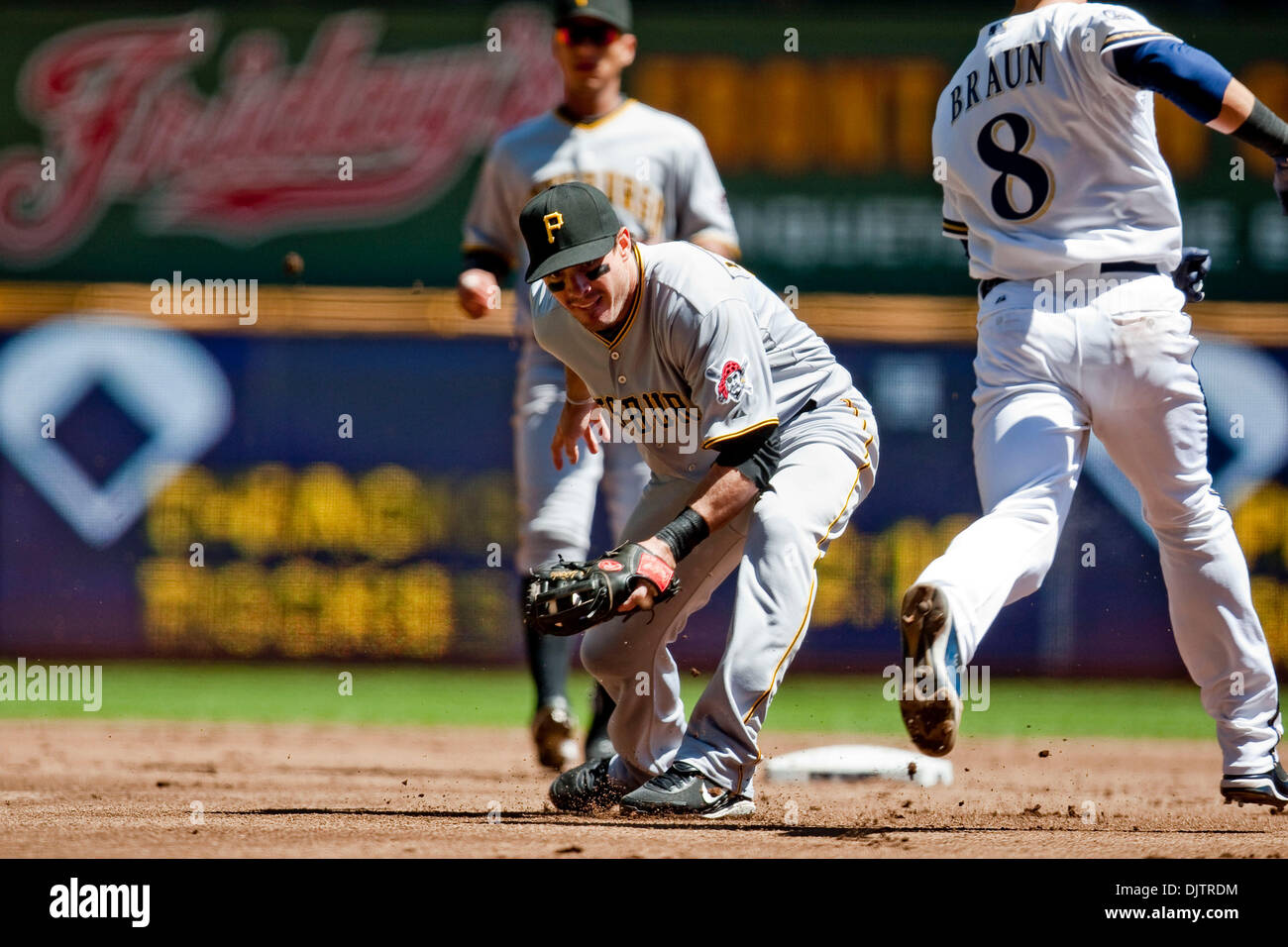 Pittsburgh Pirates third baseman Andy LaRoche #15 makes the quick grab ...