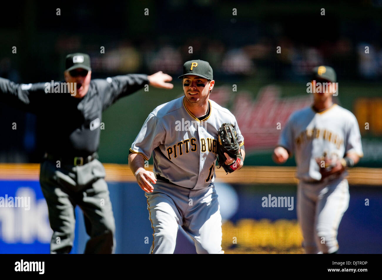 Pittsburgh Pirates third baseman Andy LaRoche #15 makes the quick grab ...