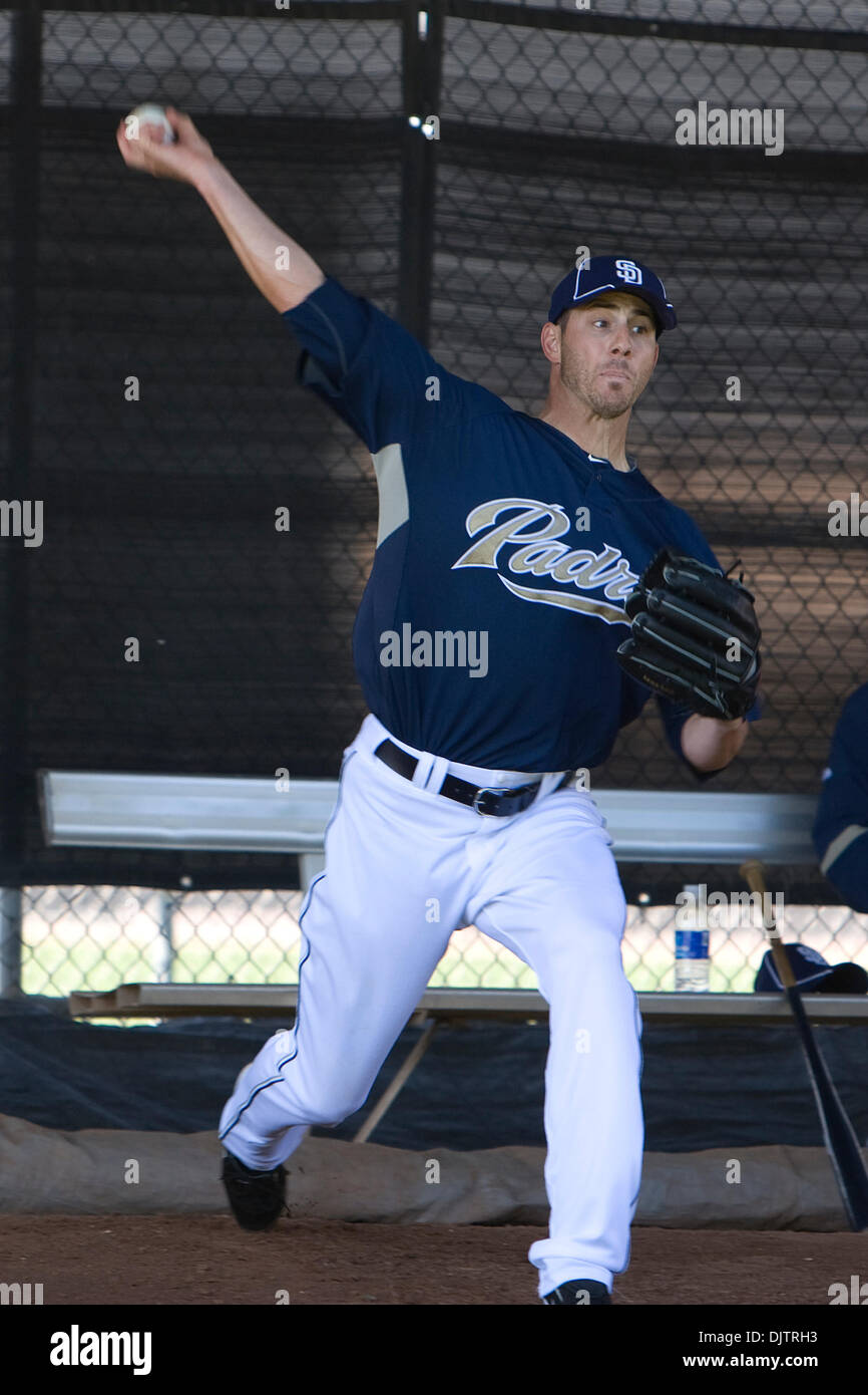 Padres right handed pitcher Jon Garland throws during San Diego Padres ...