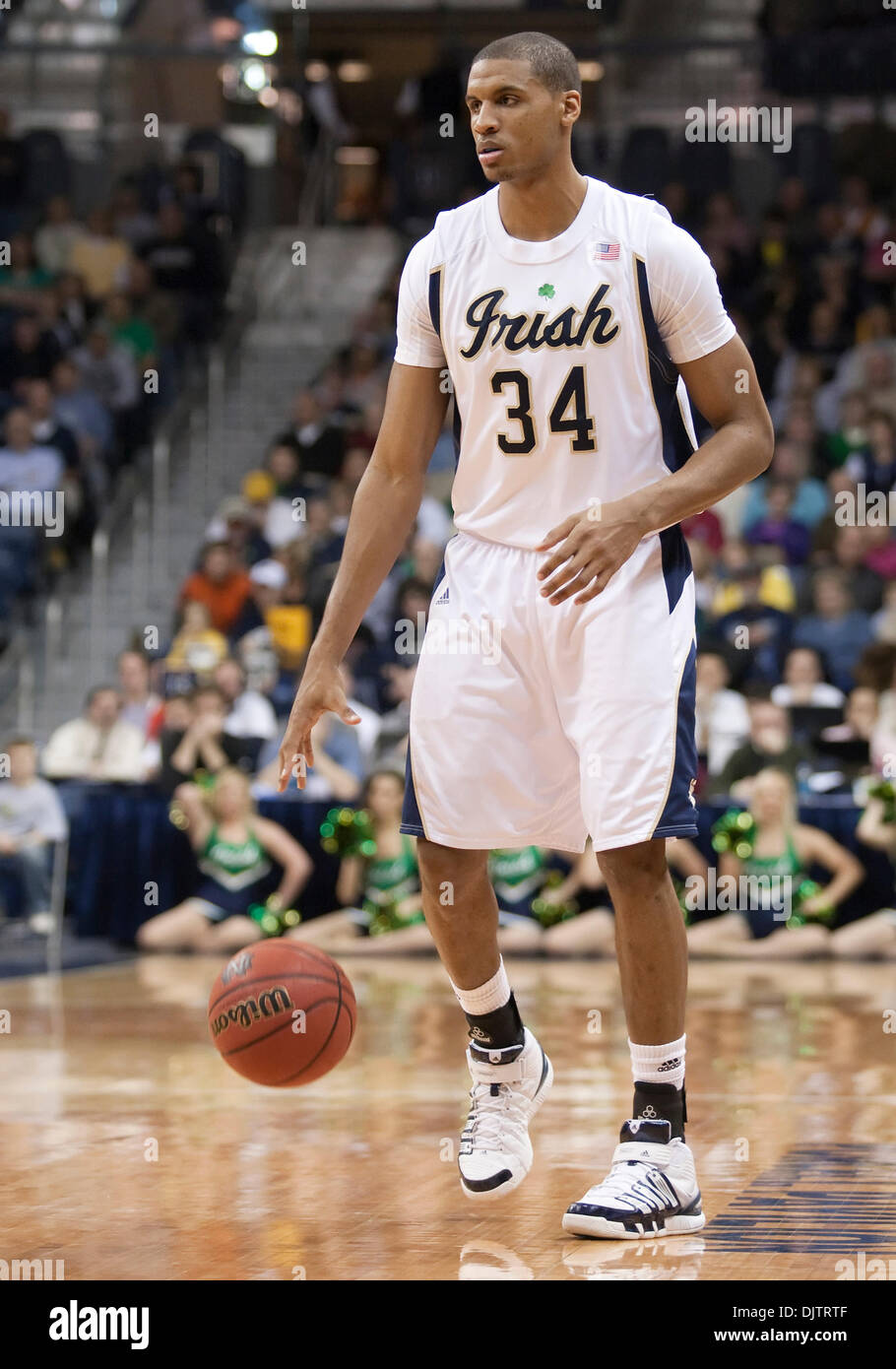 Notre Dame Forward Carleton Scott (34) in game action between the Notre ...