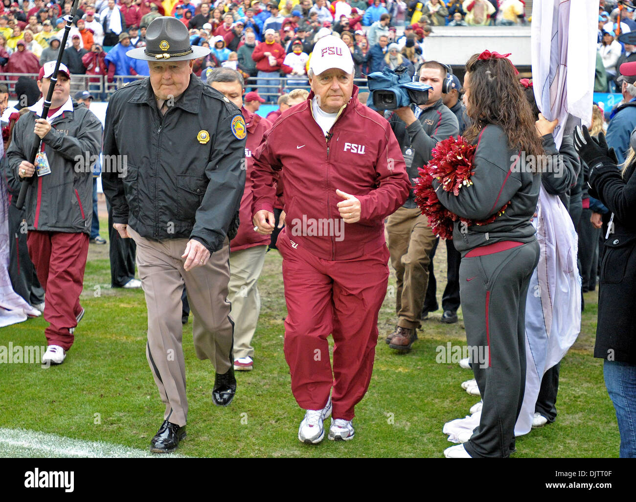 NCAA Gator Bowl - Bobby Bowden takes the field for the last time as ...