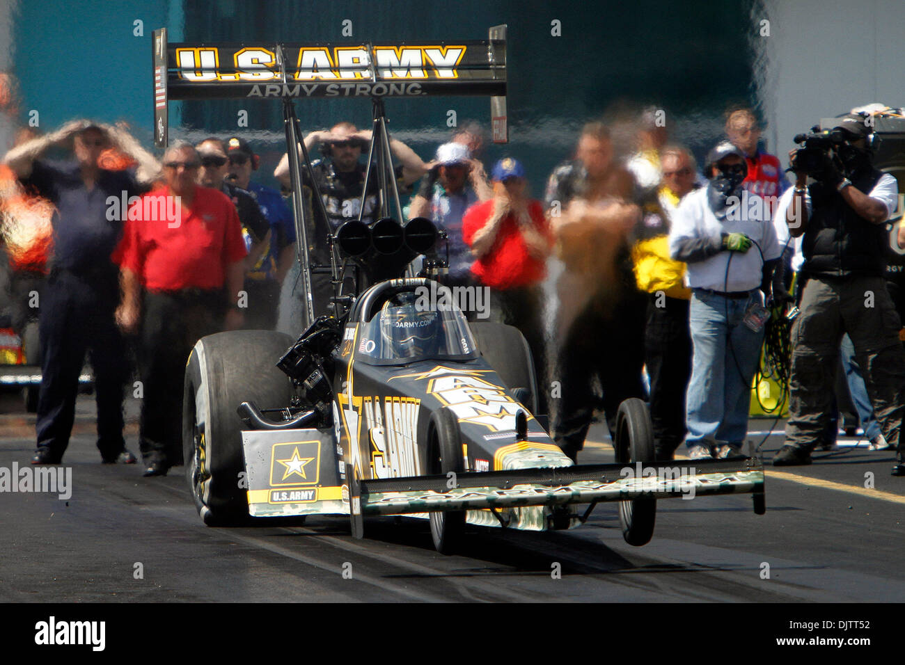 NHRA Top Fuel driver Tony Schumacher at the 2010 NHRA Gatornationals ...