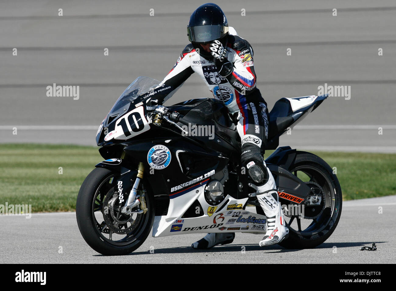 27 March 2010: #10 Chris Peris of Team Iron Horse BMW/ESP tries to get ...