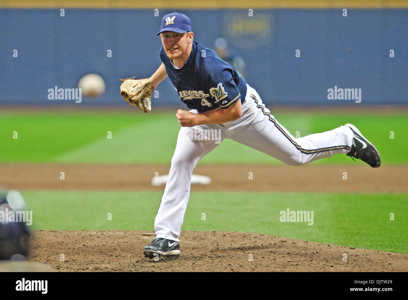 Milwaukee Brewers starting pitcher Randy Wolf (43) during the game ...