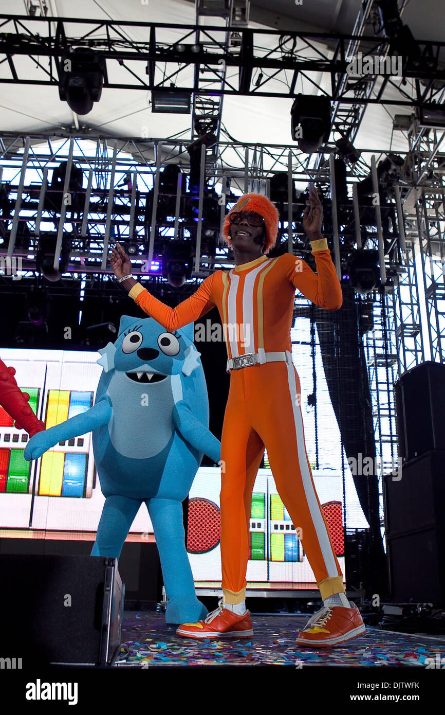 DJ Lance Rock or DJ Lance Robertson, host of the Nick Jr. show ''Yo ...