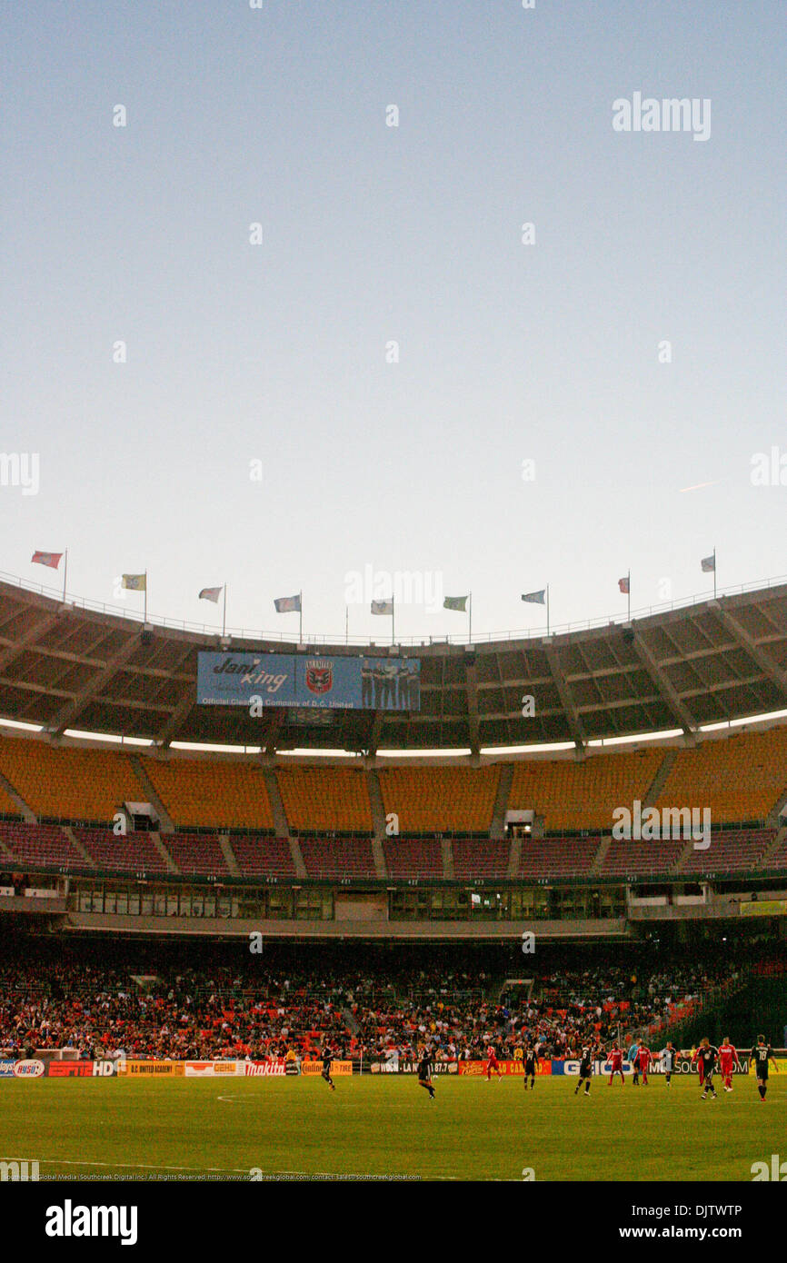 The Chicago Fire and DC United begin their match in RFK Stadium in ...