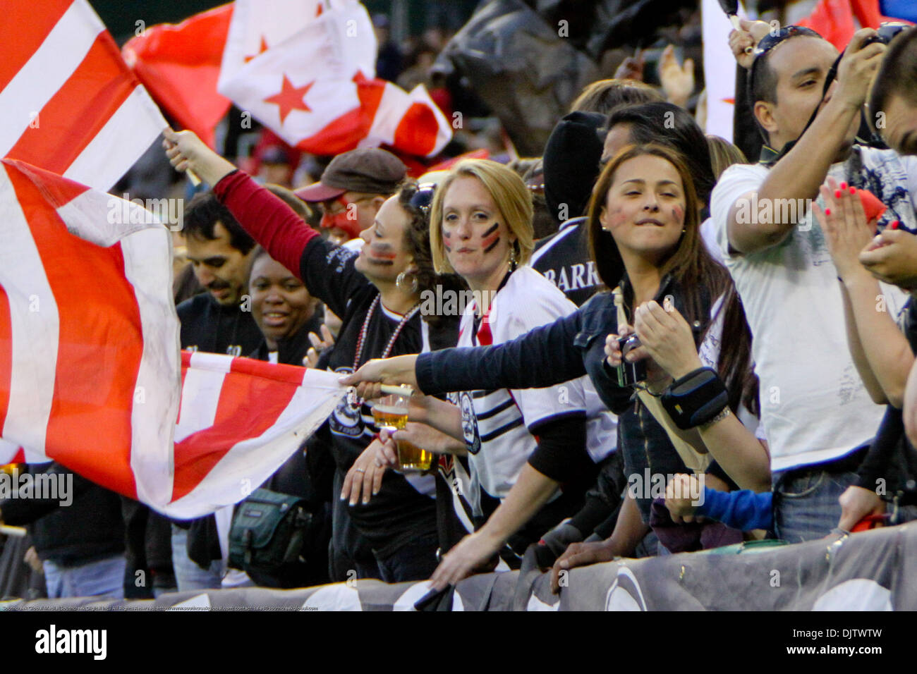 Washington cheer team hi-res stock photography and images - Alamy