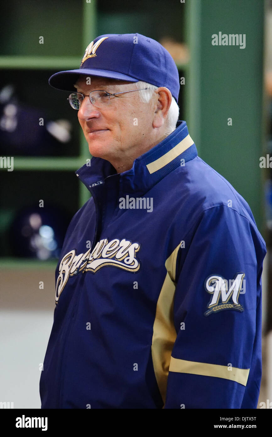 Milwaukee brewers manager ken macha hi-res stock photography and images ...
