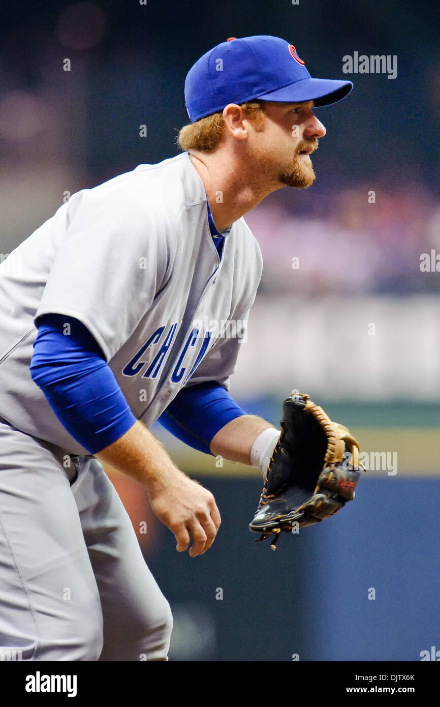 Chicago Cubs third baseman Chad Tracy (9) during the game between the ...