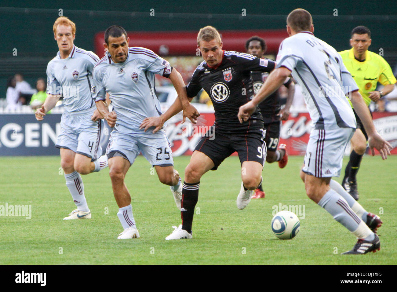 DC United forward Danny Allsopp (#9) races Colorado Rapids defender ...