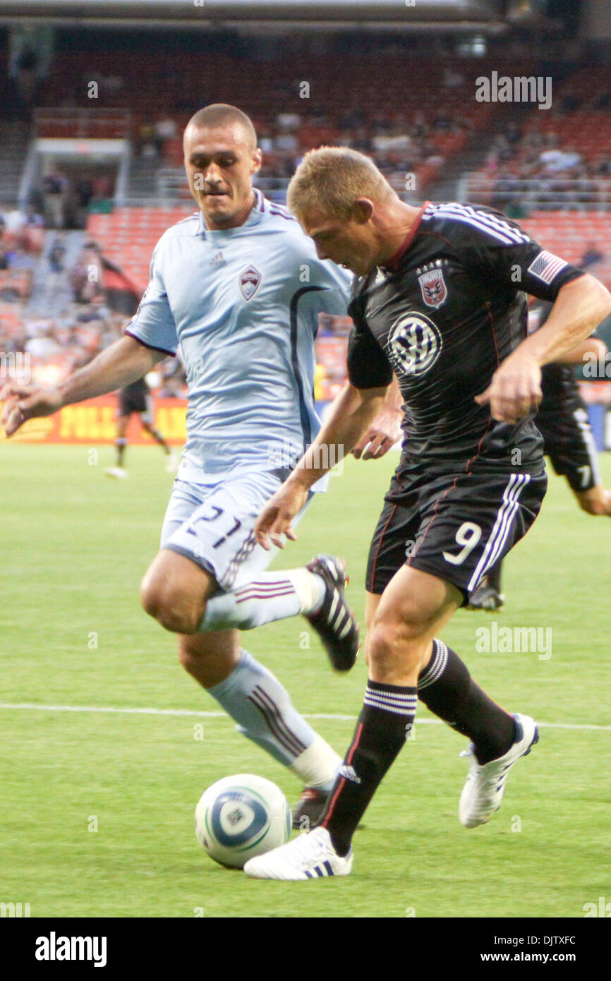 DC United forward Danny Allsopp (#9) fights off Colorado Rapids ...