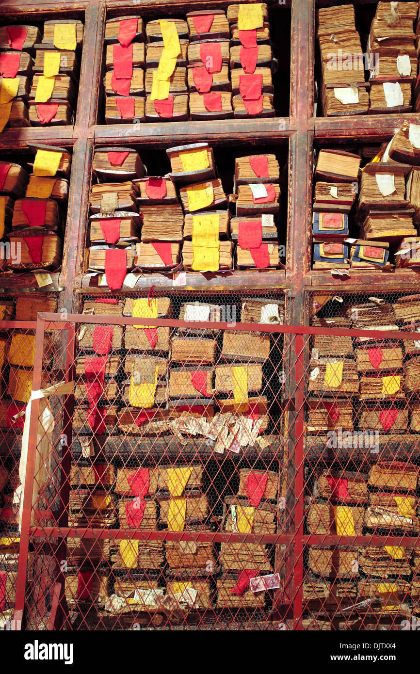 Tibetan library hi-res stock photography and images - Alamy