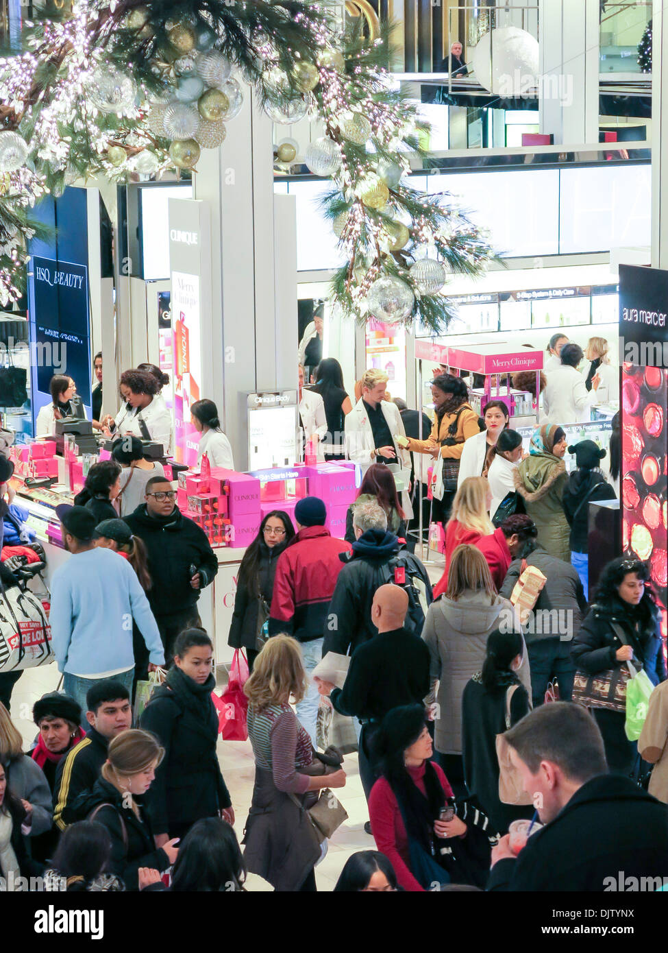 Crowds Shopping at Macy's Flagship Department Store in Herald Square on ...