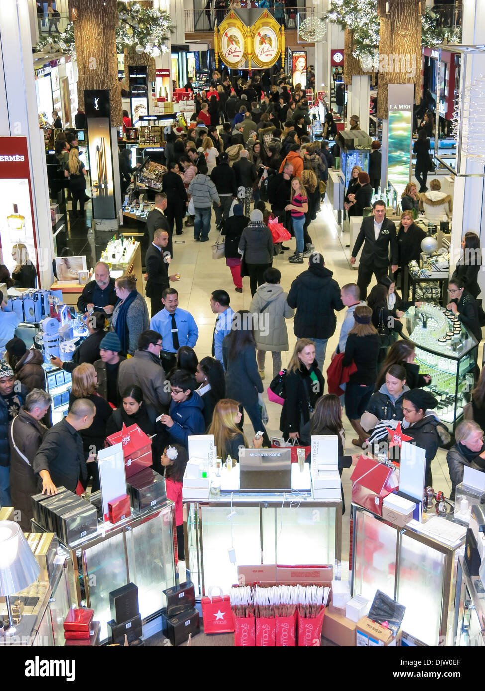 Crowds Shopping at Macy's Flagship Department Store in Herald Square on ...