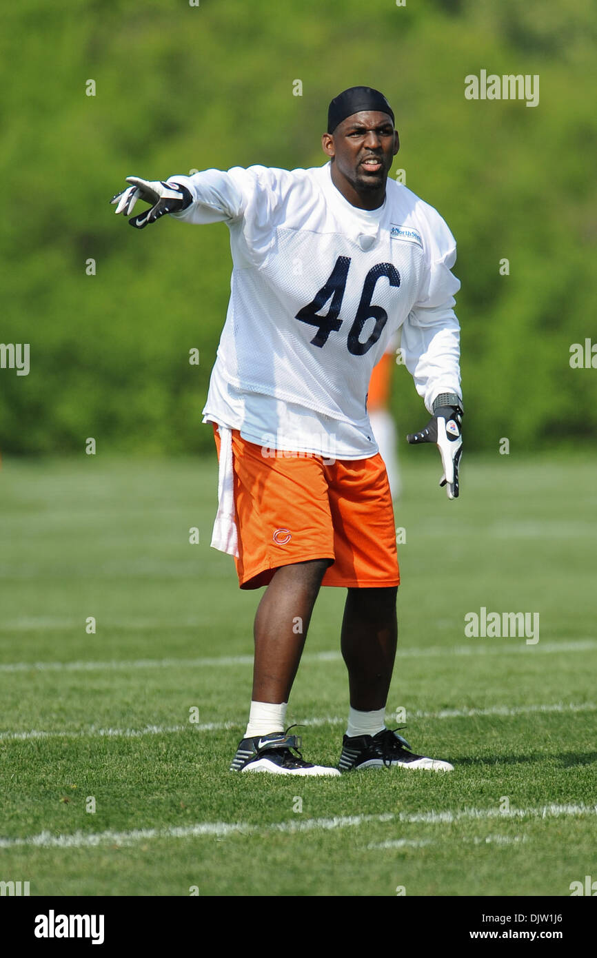 Safety Chris Harris (46) shouts instructions to the defense during the ...