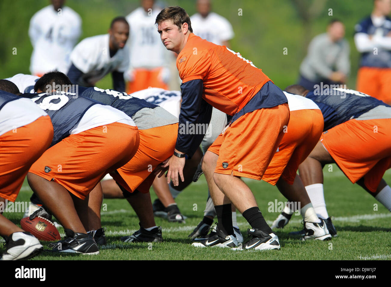 Quarterback Jay Cutler (6) under center during the Chicago Bears ...