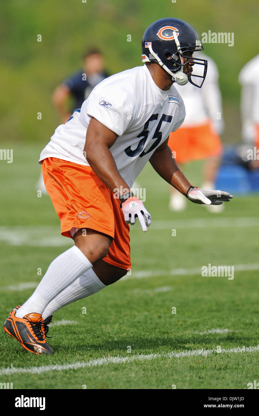 Linebacker Lance Briggs (55) during the Chicago Bears minicamp practice ...