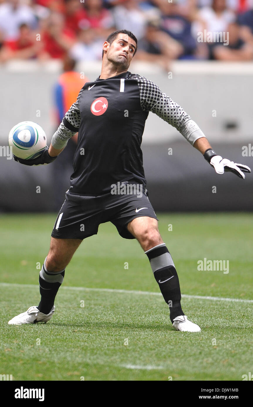 Turkey goalkeeper Volkan Demirel (1) clears the ball during first half ...