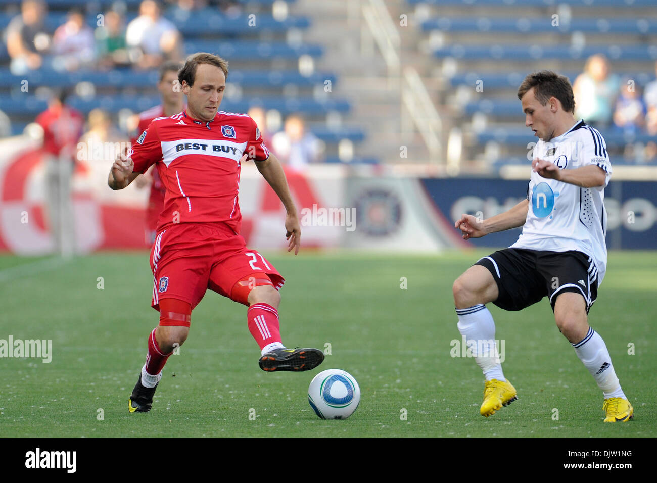 22 May2010: Chicago Fire midfielder Justin Mapp (21) tries to avoid the ...