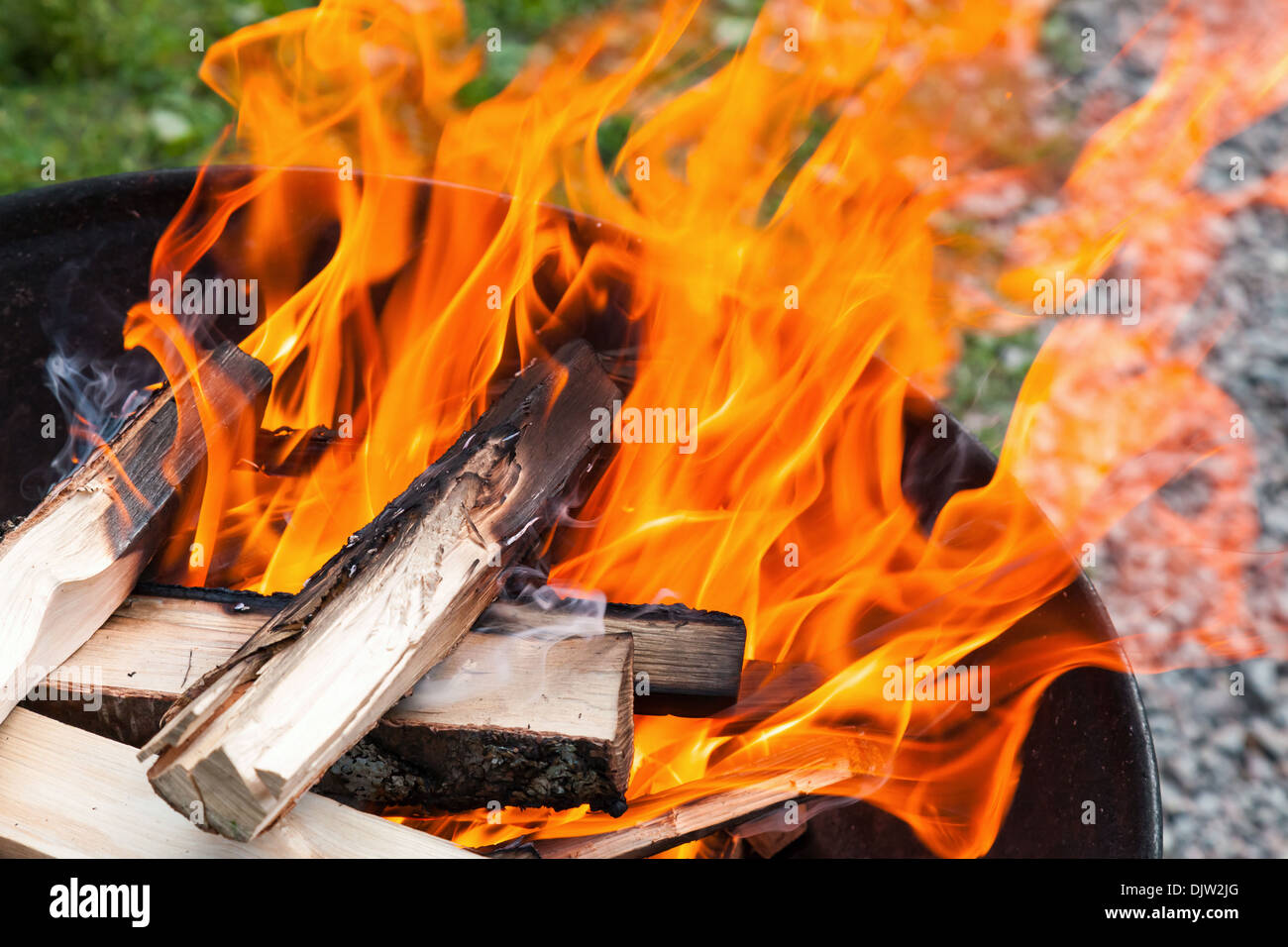 Closeup photo of natural big bbq fire Stock Photo - Alamy
