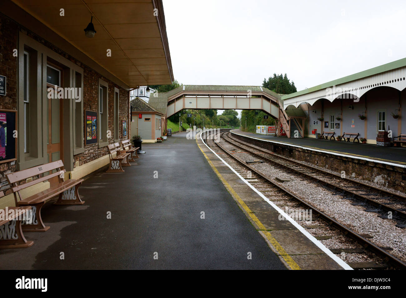 South devon railway station building hi-res stock photography and ...