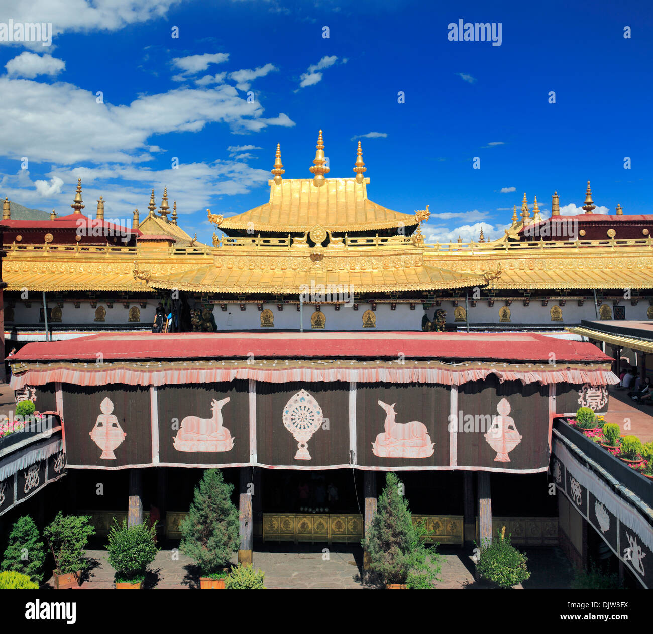 Jokhang temple, Lhasa, Tibet, China Stock Photo - Alamy