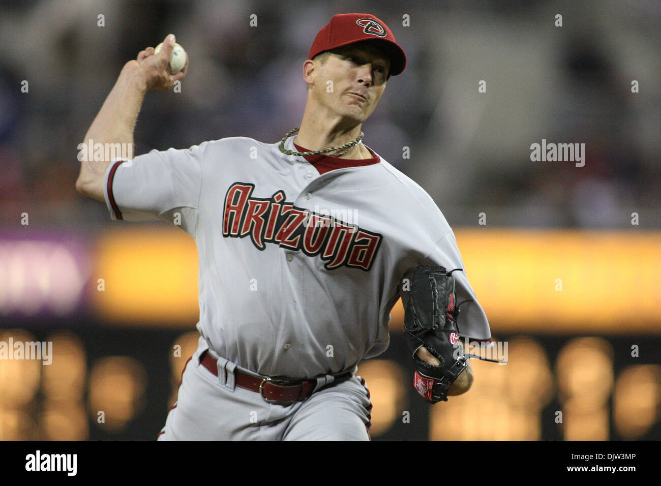 Arizona Diamondbacks pitcher Bob Howry took the mound in the bottom of ...