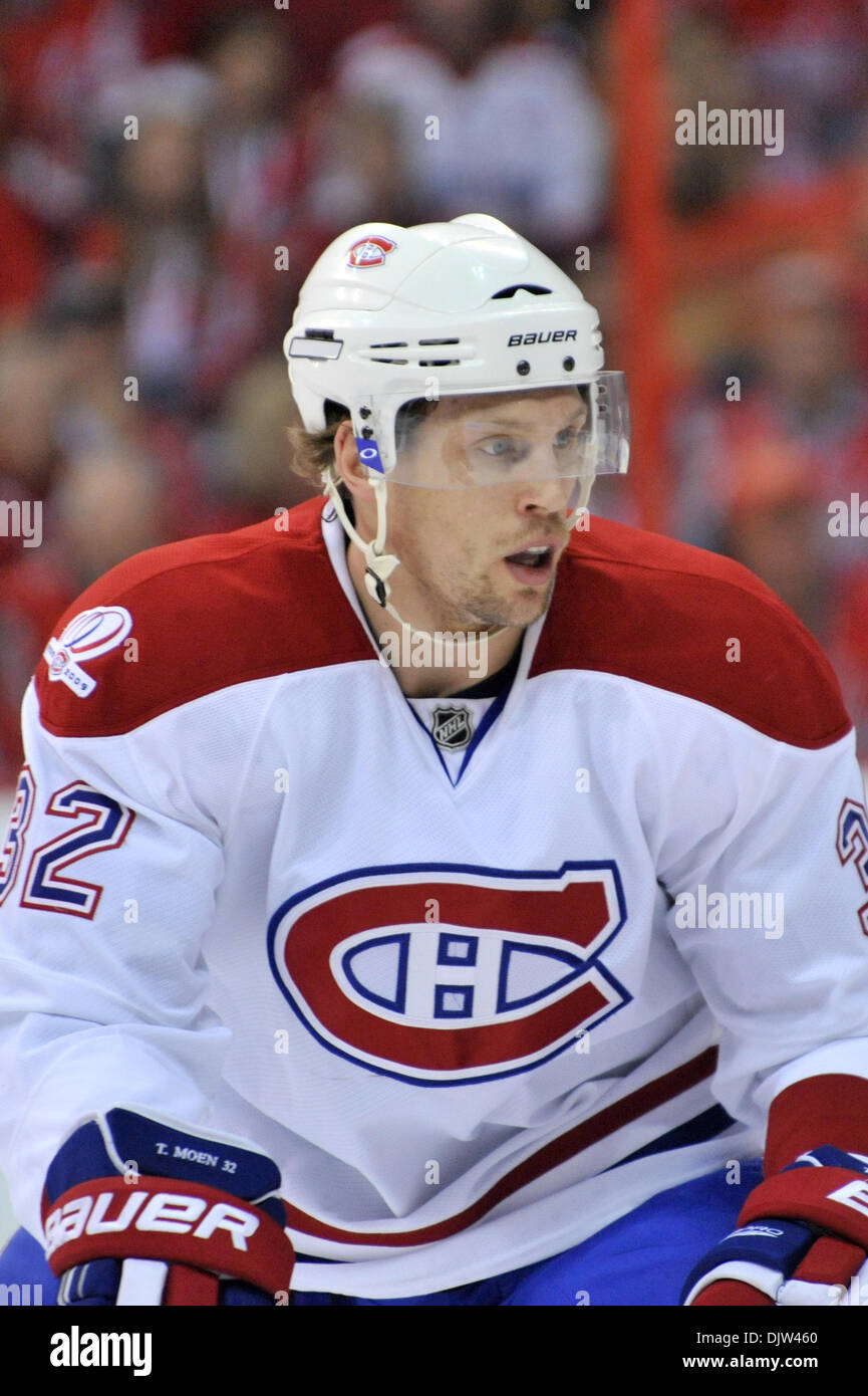 Washington DC, Verizon Center.Montreal Canadiens left wing Travis Moen ...