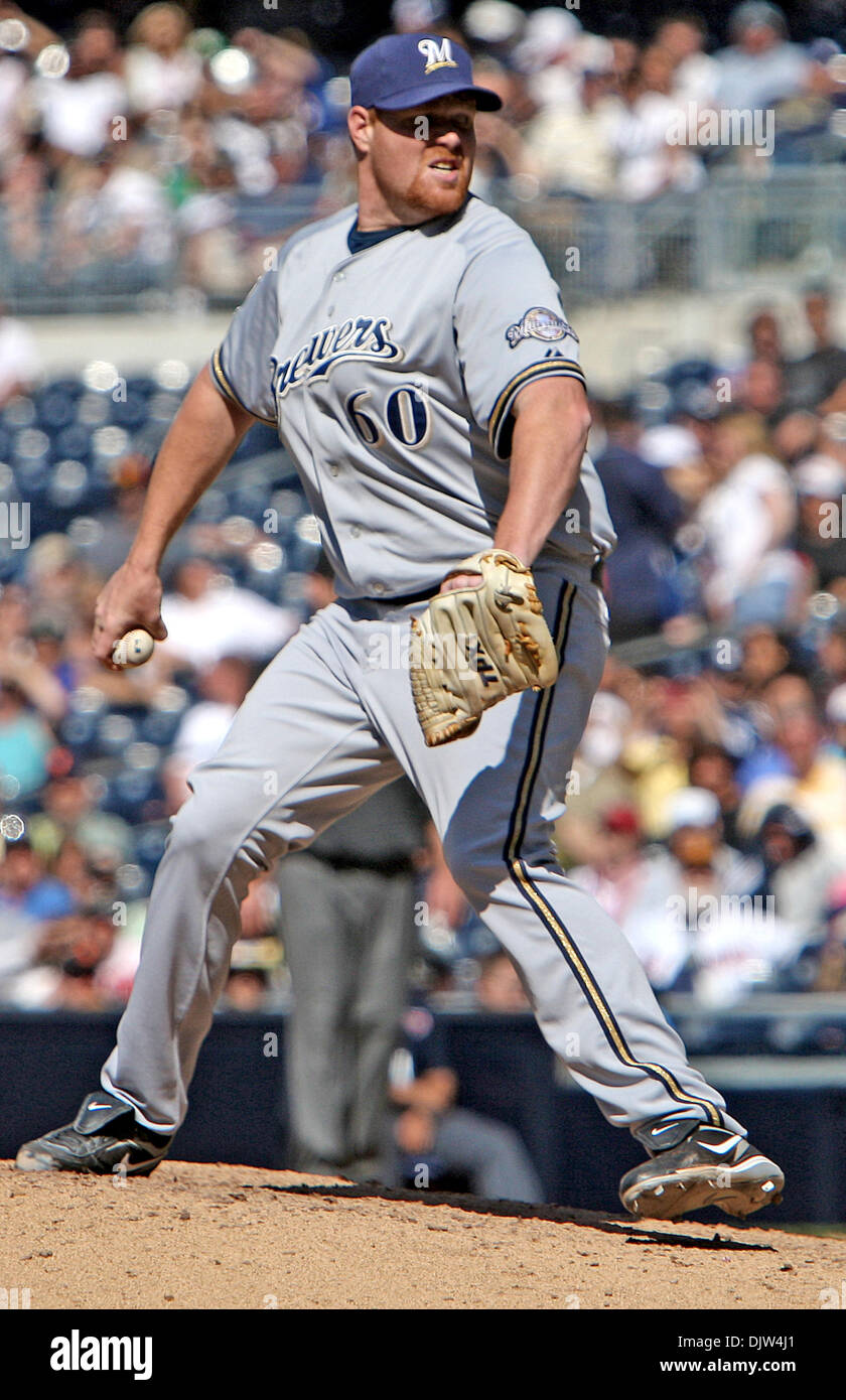 Milwaukee Brewers relief pitcher Todd Coffey took the mound in the 8th ...