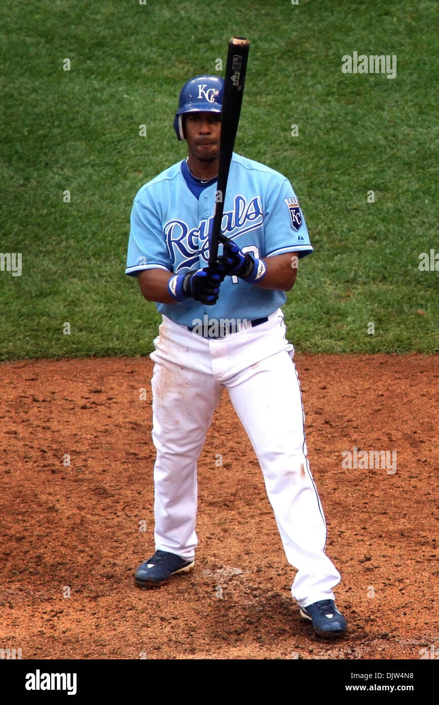 Kansas City Royals third baseman Alberto Callaspo (13) steps into the ...
