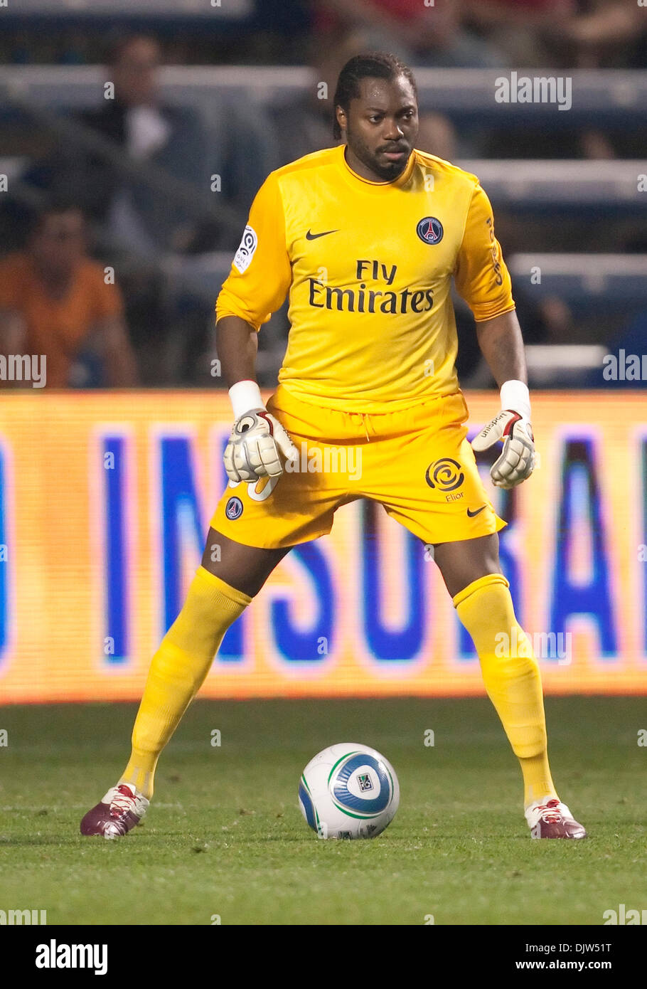 Paris Saint-Germain Goalkeeper Edel Apoula (#30) in game action between ...