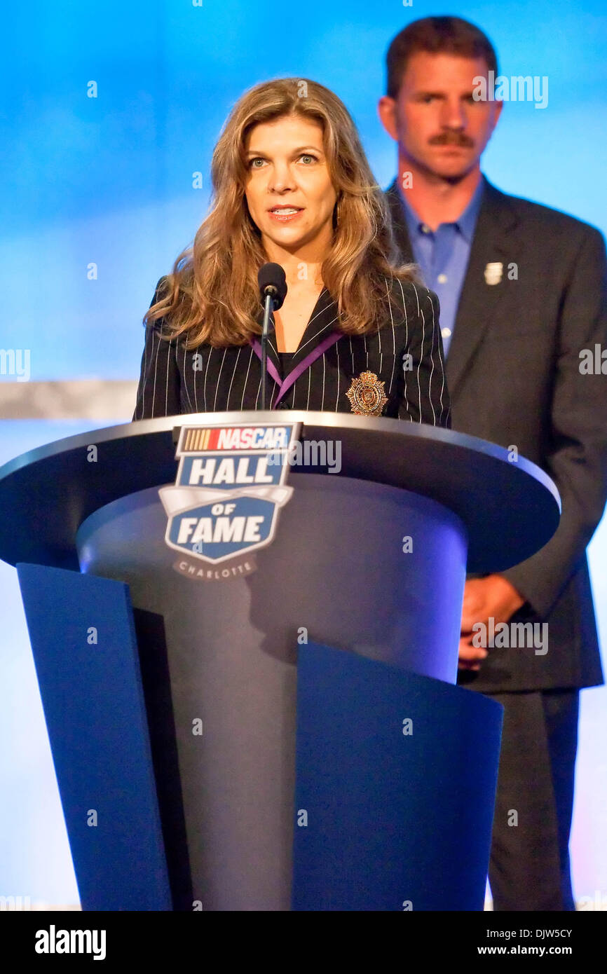 Nascar hall of fame dale hi-res stock photography and images - Alamy