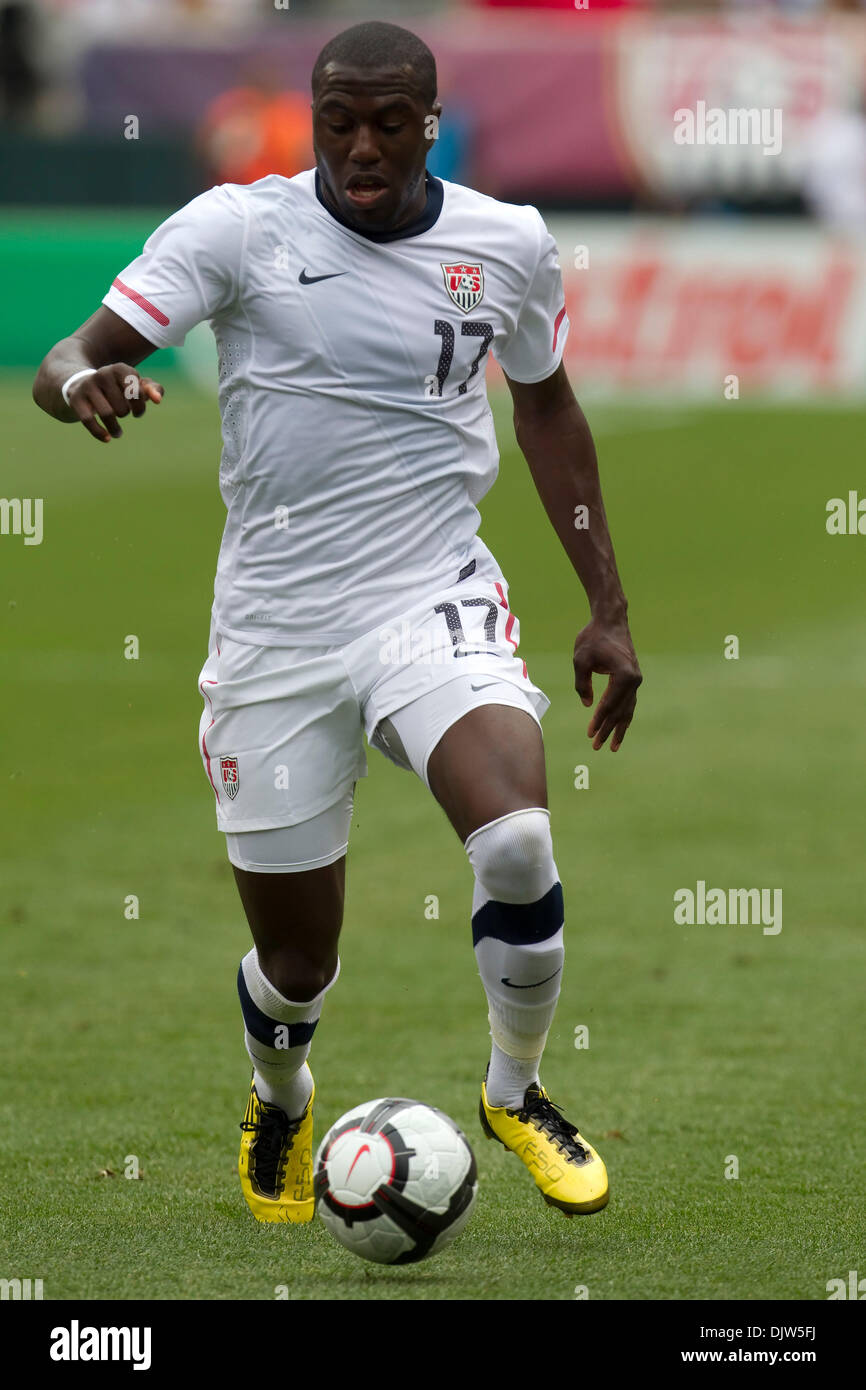 United States forward Jozy Altidore (17) with the ball during the ...
