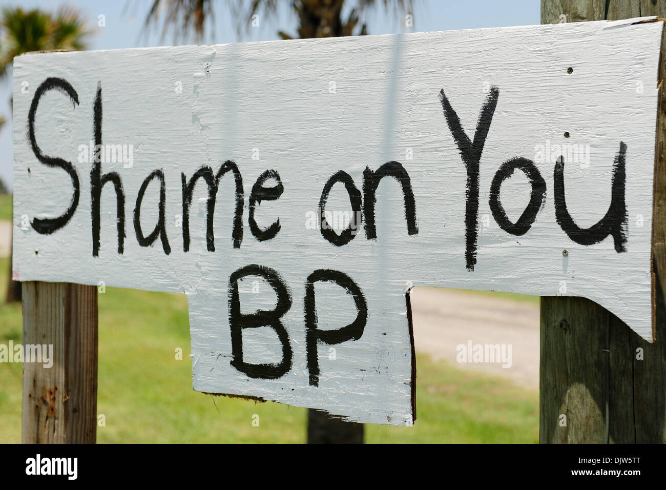 Residents of Grand Isle place signs of disgust and frustration along ...