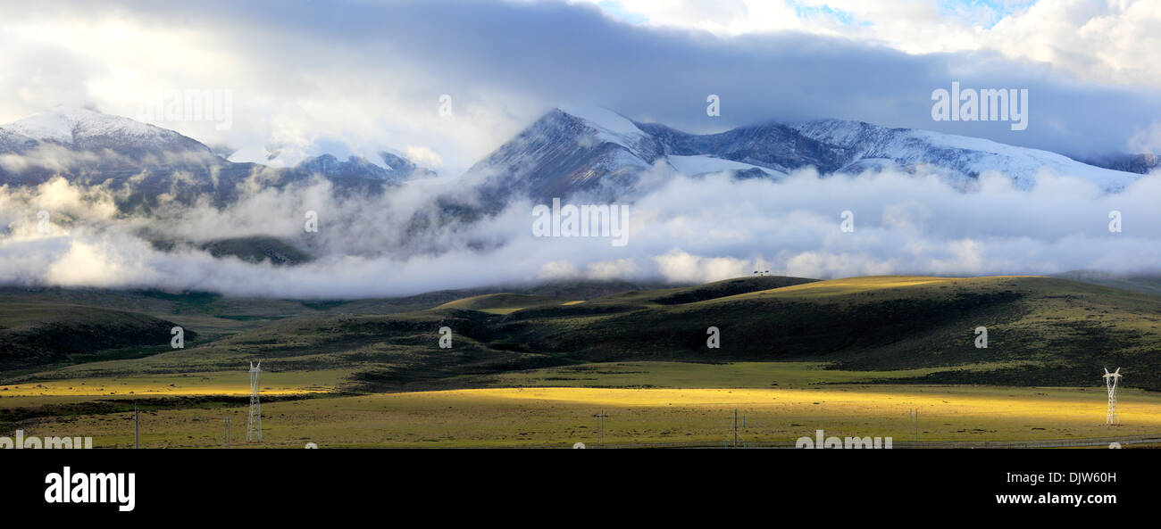 Mountain landscape, Lhasa Prefecture, Tibet, China Stock Photo - Alamy