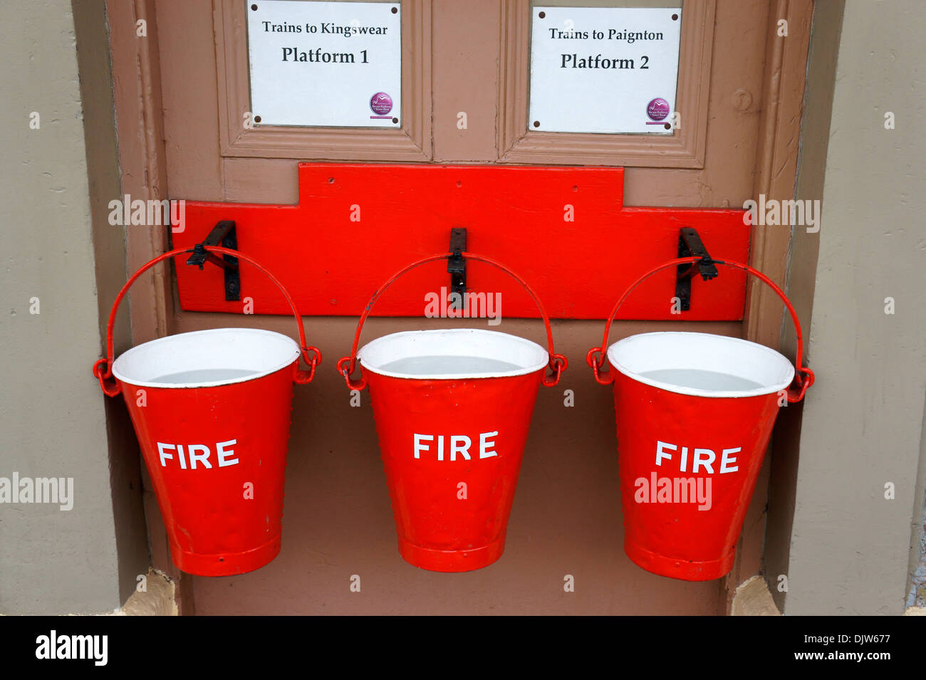 Heritage red fire buckets hi-res stock photography and images - Alamy