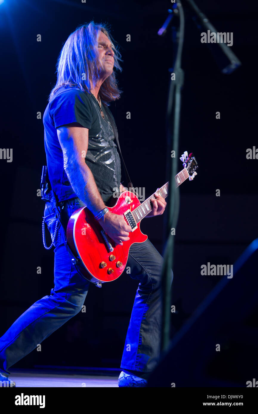 Charlie huhn hi-res stock photography and images - Alamy