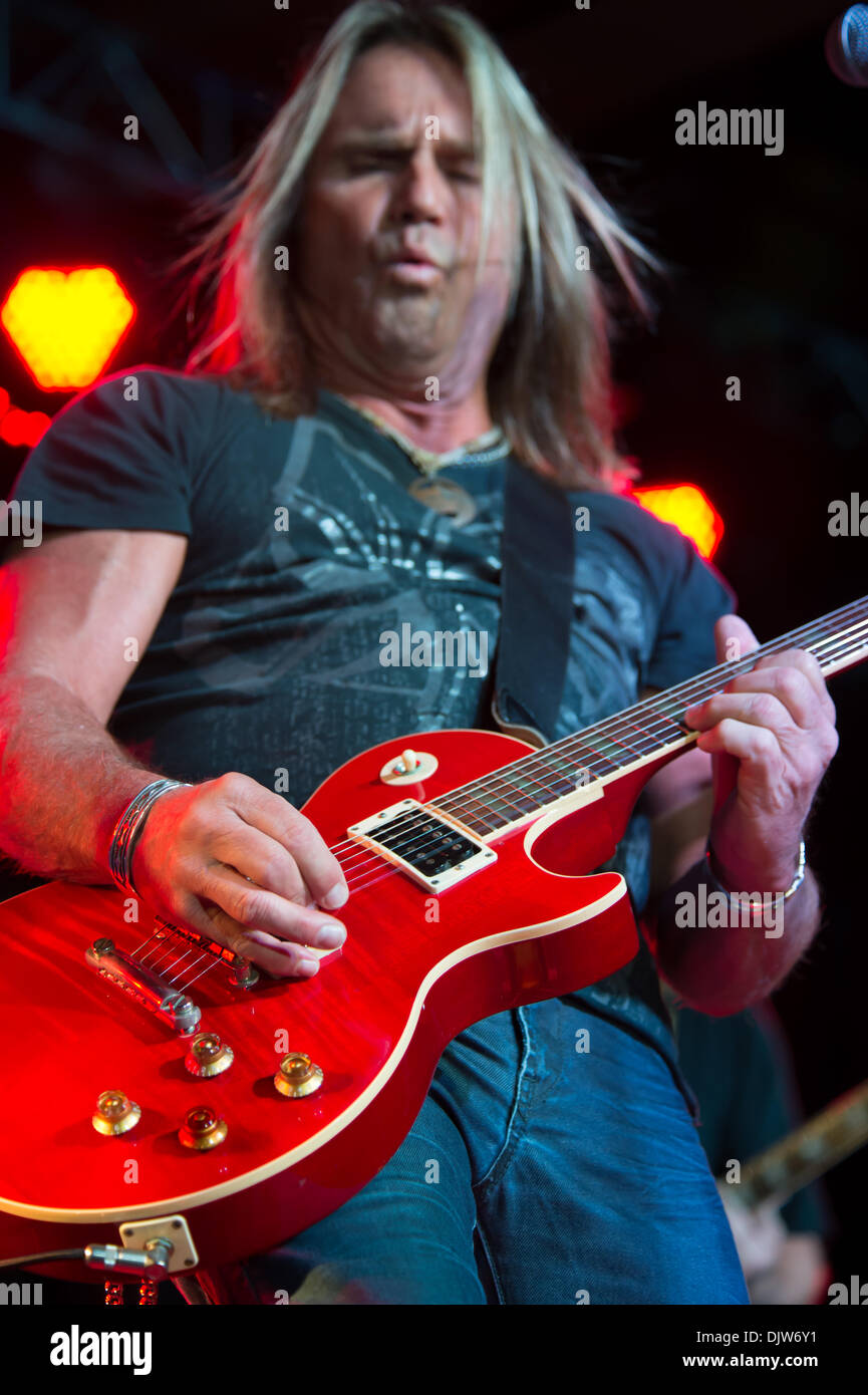 Bryan bassett hi-res stock photography and images - Alamy