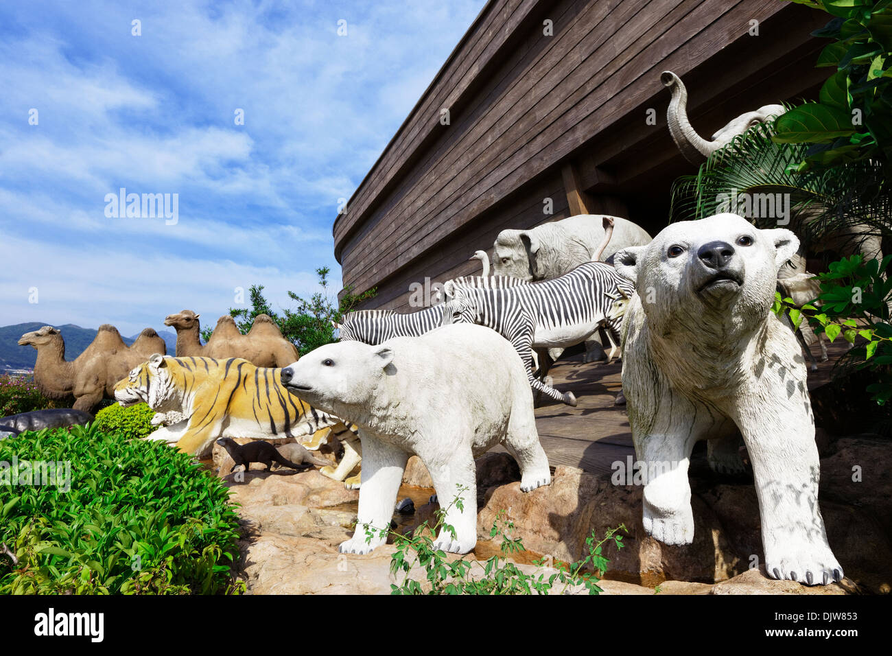 Noahs ark animals sheep hi-res stock photography and images - Alamy