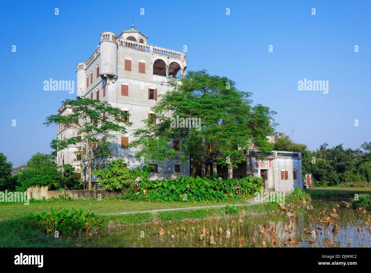 Kaiping diaolou and villages hi-res stock photography and images - Alamy