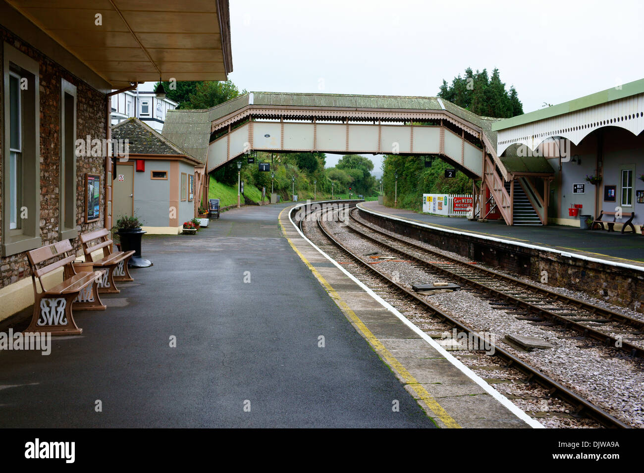 South devon railway station building hi-res stock photography and ...