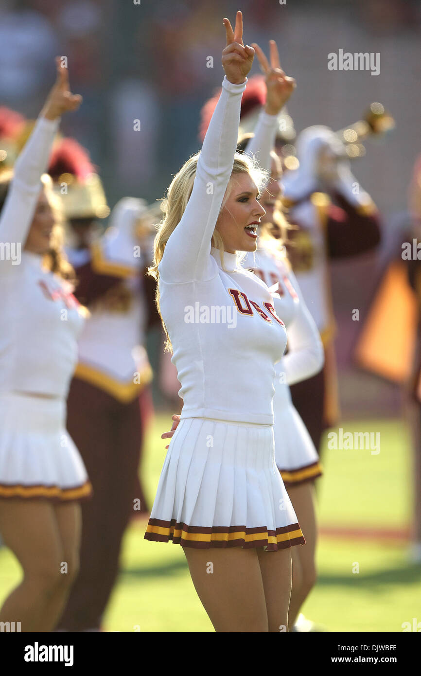 Usc song girls hi-res stock photography and images - Alamy