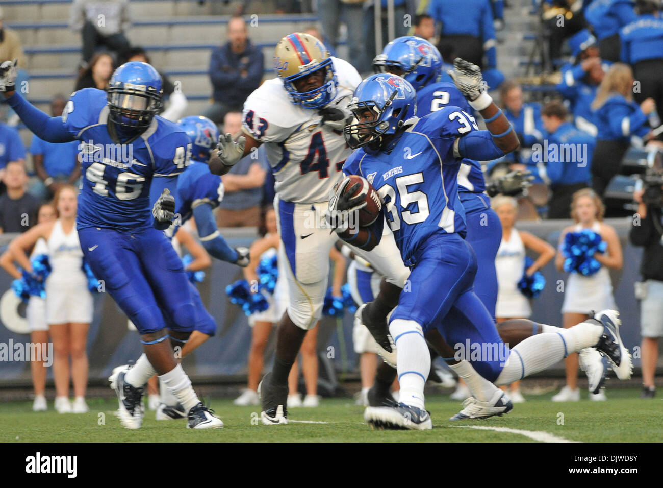 Memphis tigers wide receiver hi-res stock photography and images - Alamy